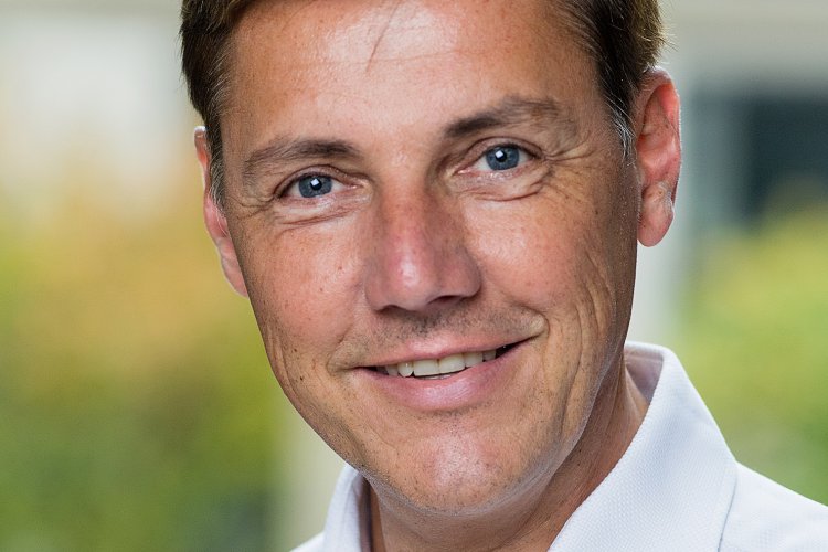 PRReport | Thomas Becker kehrt A.T. Kearney den Rücken