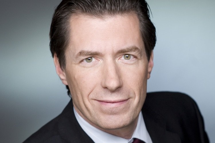 PRReport | Thomas Stein macht bei Instinctif Partners Schluss