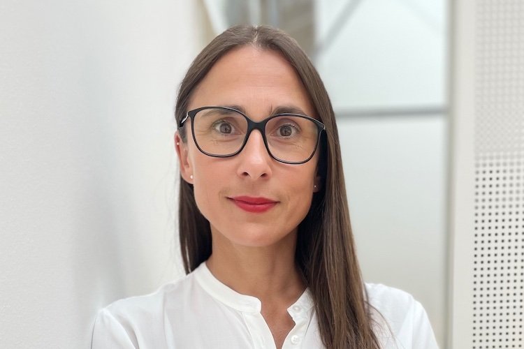 PRReport | Susan Saß wechselt vom BEVH zu Familie Redlich