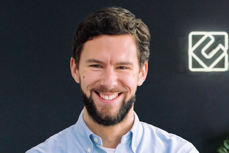 PRReport | Alexander Greven spricht für Civey