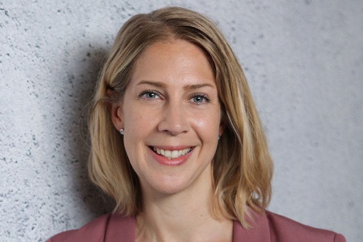 PRReport | Angela Ott nimmt Arbeit bei Grant Thornton auf