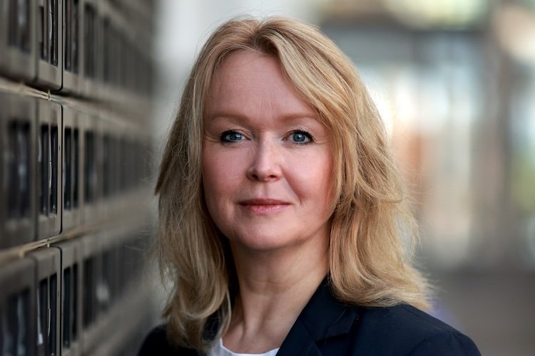 PRReport | Fraport: Iris Becker folgt auf Jürgen Harrer